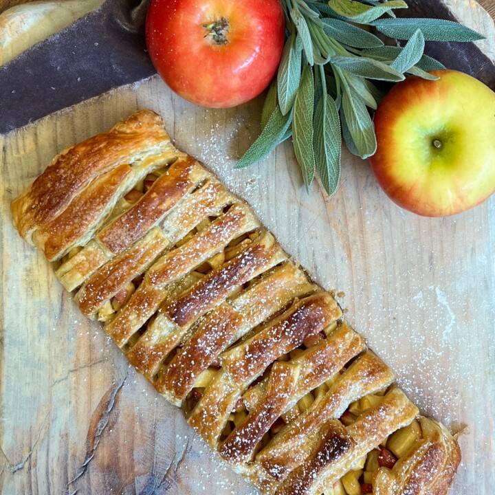 Apple Turnovers With Puff Pastry - Lauren Lane